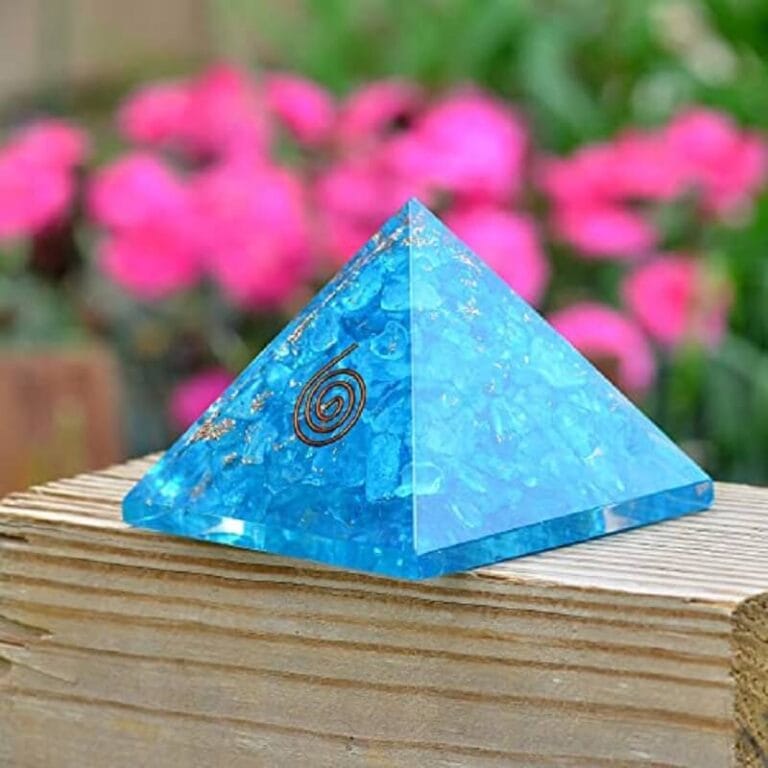 Clear Crystal Pyramid Prism Inner Pyramid - nacrystal.com