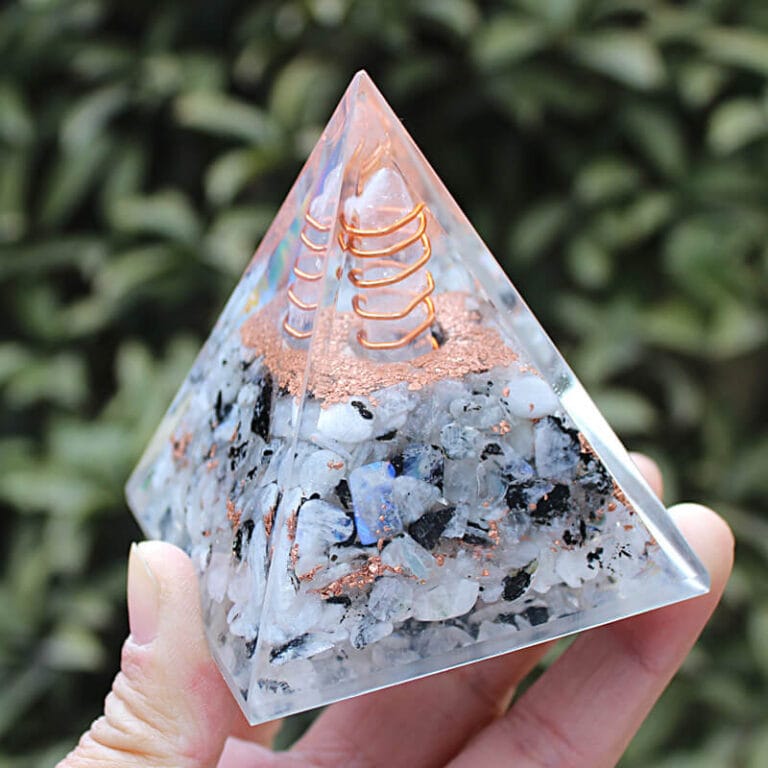 Clear Crystal Pyramid Prism Inner Pyramid - nacrystal.com