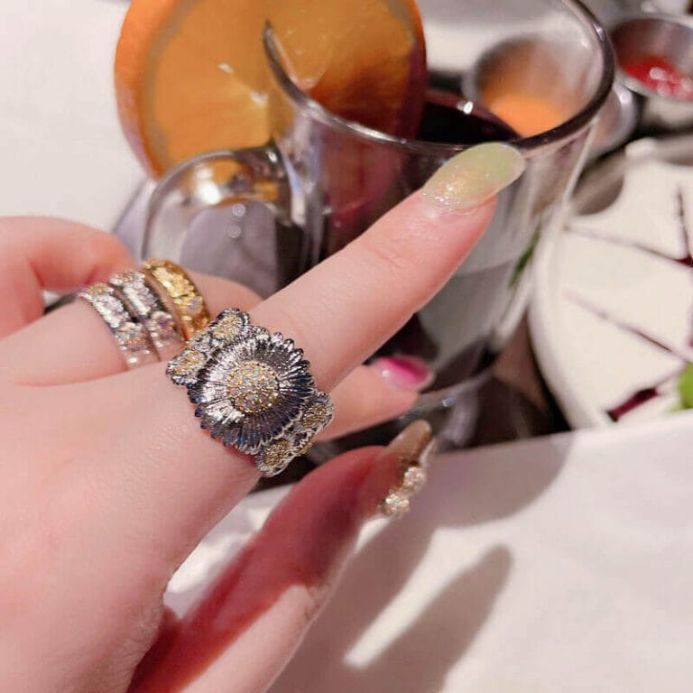 Daisy Flower Adjustable Ring