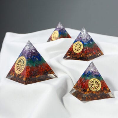 Orgone Pyramid Crystal 7 Chakra - Nacrystal.com