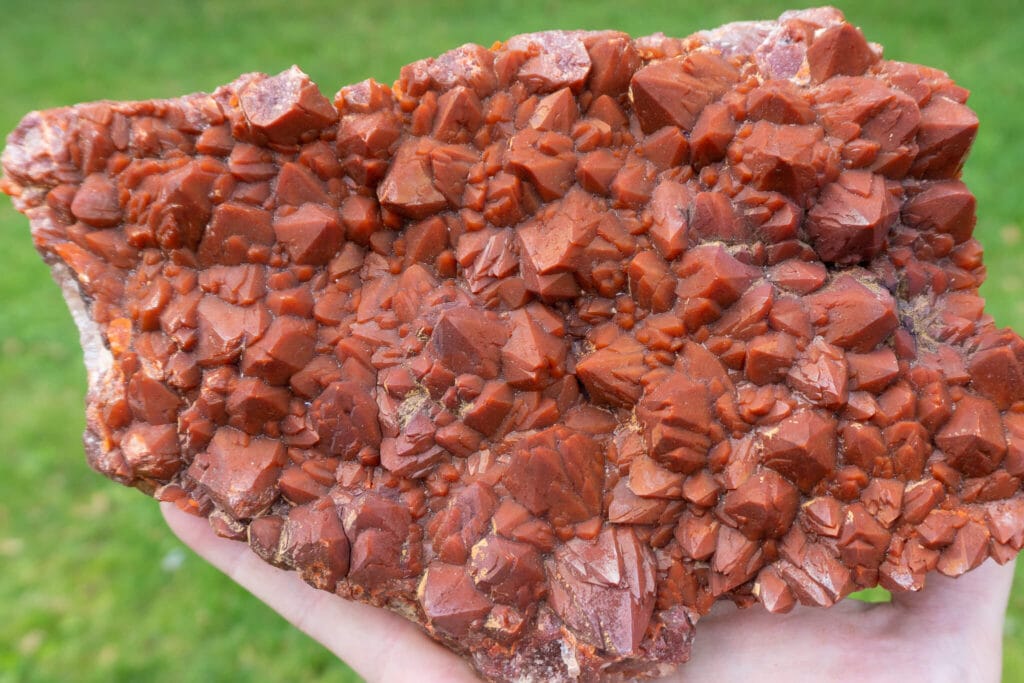 What is Red Quartz?--nacrystal.com